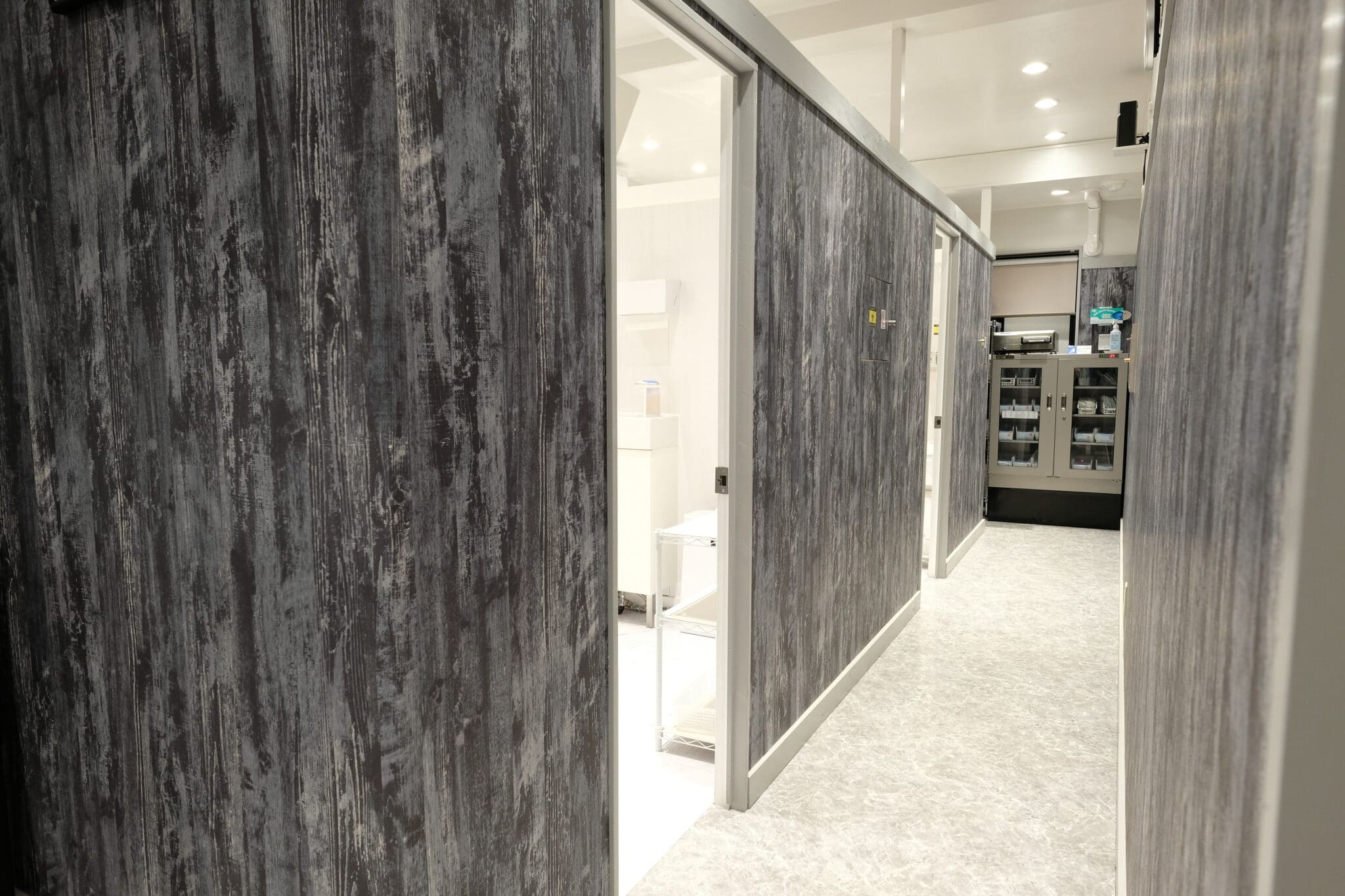 EXTREME BODY PIERCING HARAJUKU - MAY Inc.